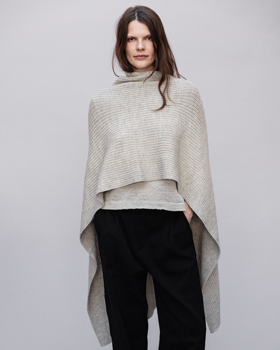 Alpaca Rib Cape / Slá – AS WE GROW
